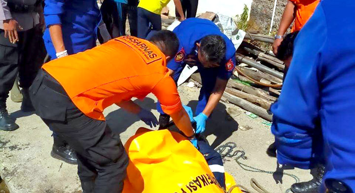 Tim SAR Gabungan Temukan POB Kapal Bunga Jaya - Patroli Cyber